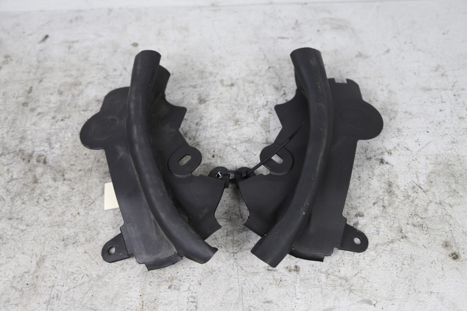 BMW 7 G11 G12 2017 Right Engine compartment rubber 7347396 for sale ...