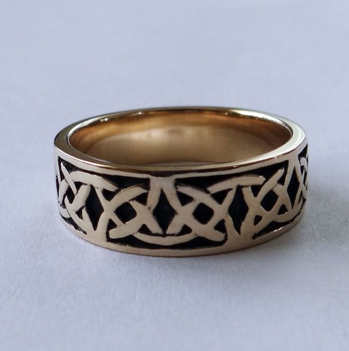 R280 Genuine SOLID 9ct Yellow Gold HEAVY oxidized Keltic Celtic BAND ...