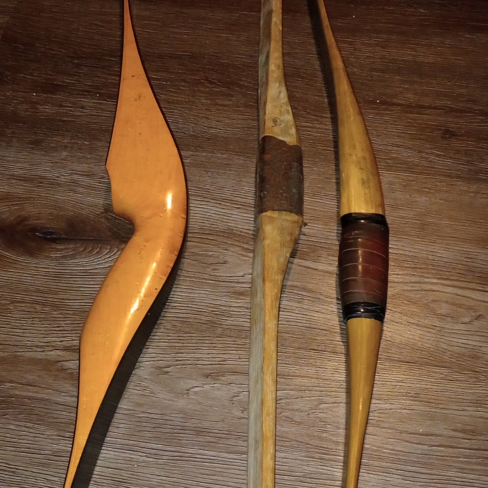 Lot Of 3 Vintage Hunter Bows Long bow Recurve Wood Fiberglass Estate ...