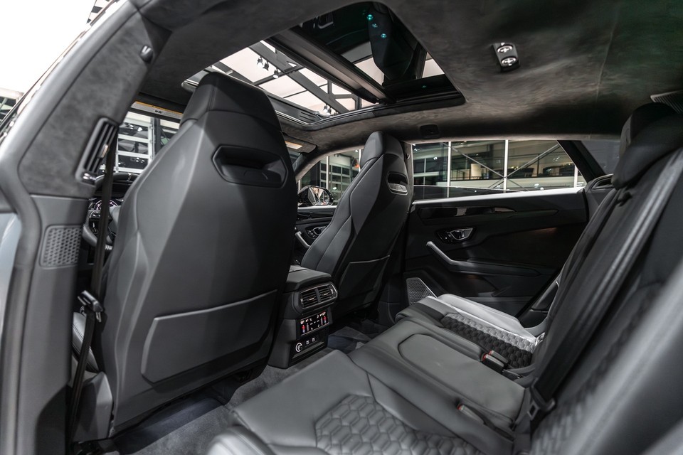 2022 Lamborghini Urus SUV RARE Grigio Telesto Paint! Pano Roof! ONLY 3k ...