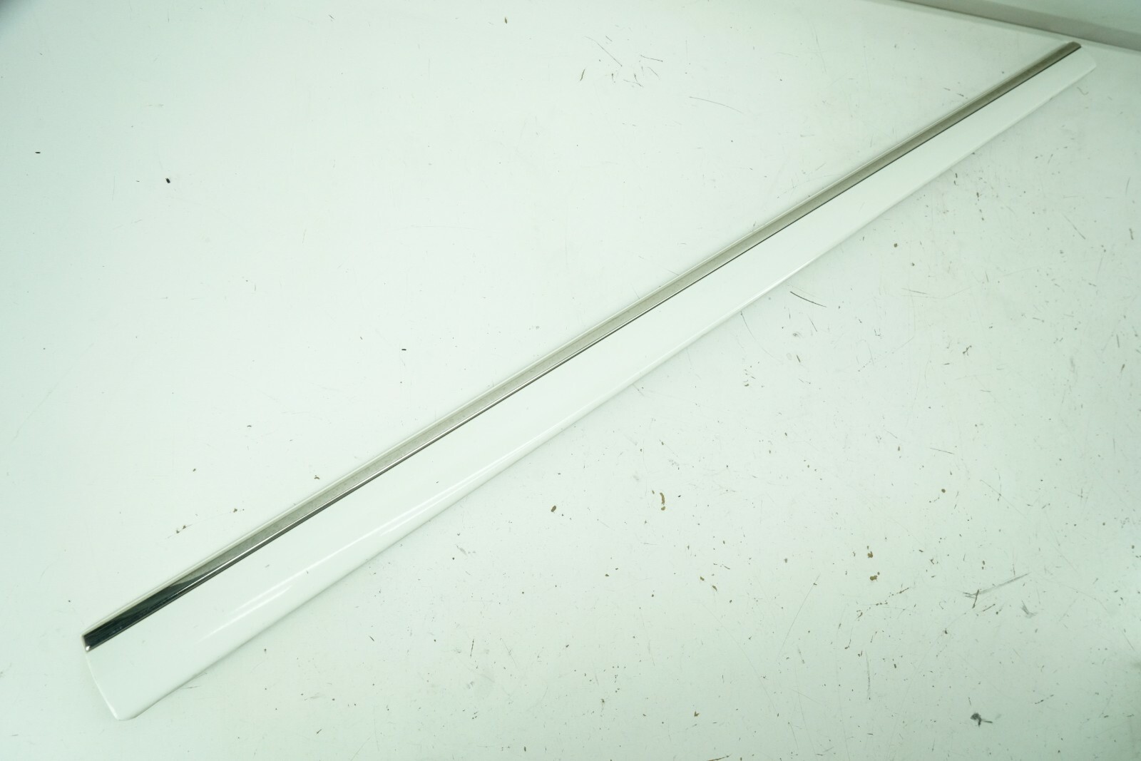 Mercedes W220 00-06 Front Right Side Door Trim Molding Panel Whte ...