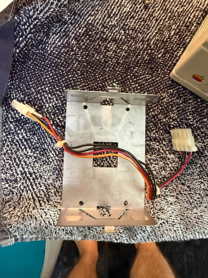 Vintage Apple Macintosh IIcx with v2 BlueSCSI, Recapped and Restored ...