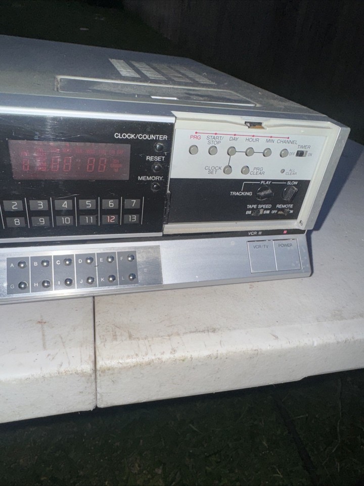 Sanyo Betamax Betacord VCR 4670 Video Cassette Recorder Front Load ...