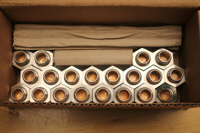 Eaton (Raxton) 1/4" NPT Breather Drain ST/ST CVE4000FUX-S001 Box of 20 ...