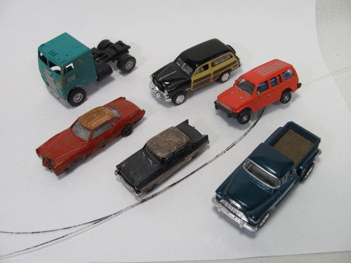 HO SCALE FORD WOODY CHEVY TRUCK PENN CENTRAL TRACTOR LIGHTED CAR FOR ...