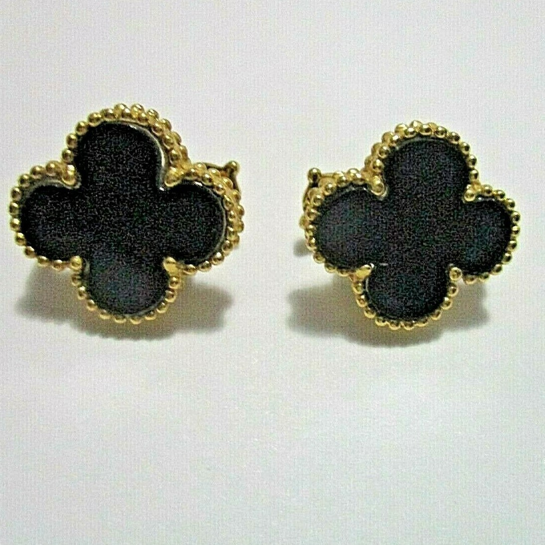 VAN CLEF & ARPEL 18K YELLOW GOLD Stud French Clip Earrings With Jet ...