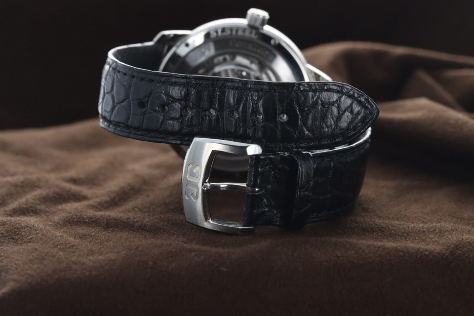 Glashutte Original Senator Sixties Panorama Date 42mm - Steel, 2-39-47 ...