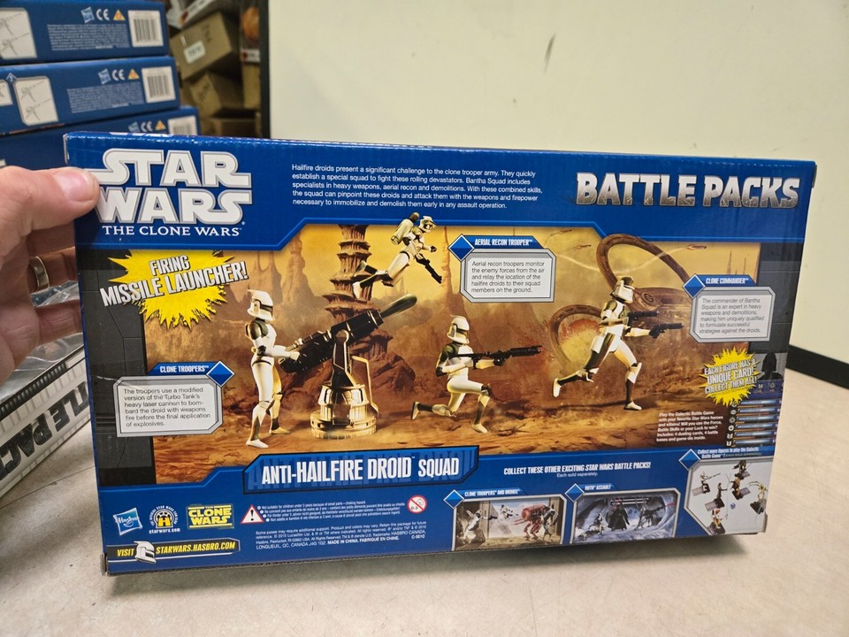 SEALED Star Wars The Clone Wars Anti-Hailfire Droid Squad Bantha Battle ...