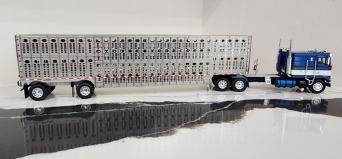 1/64 dcp Blue and White Kenworth Cabover with Livestock Trailer | eBay