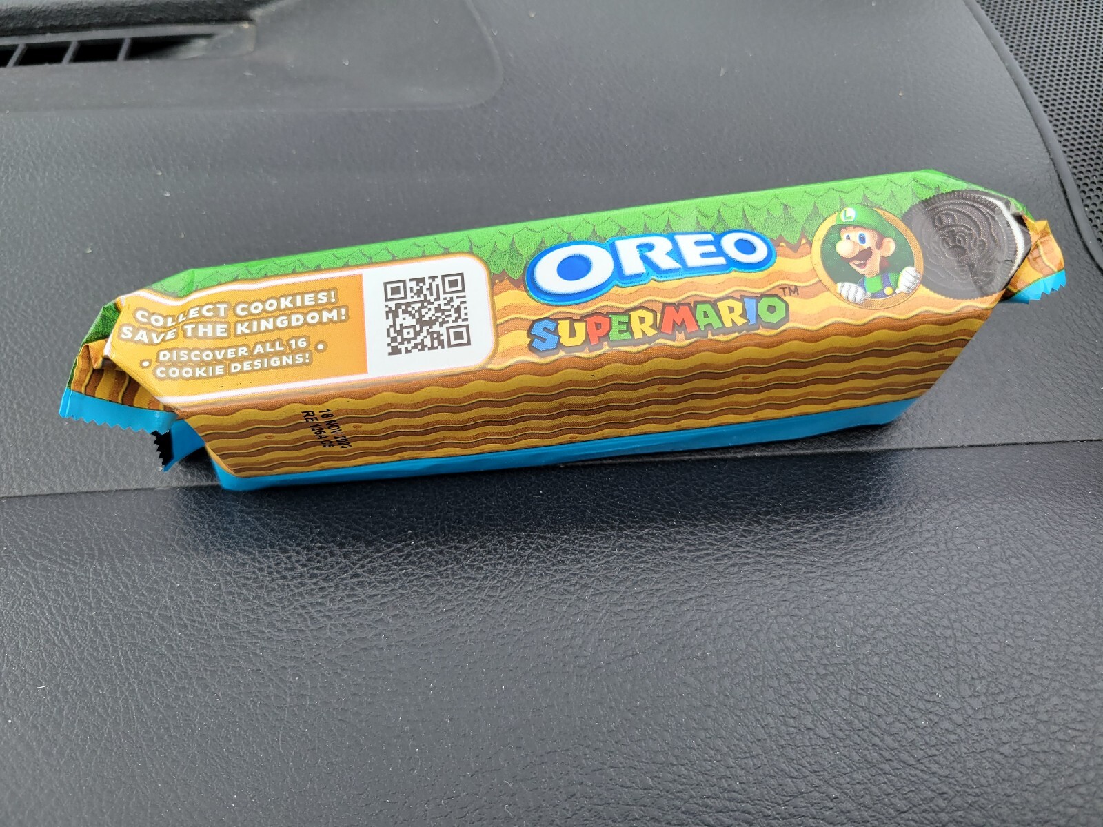 Super Mario Oreo Cookies - FIRST ON EBAY - Mario Oreos | eBay