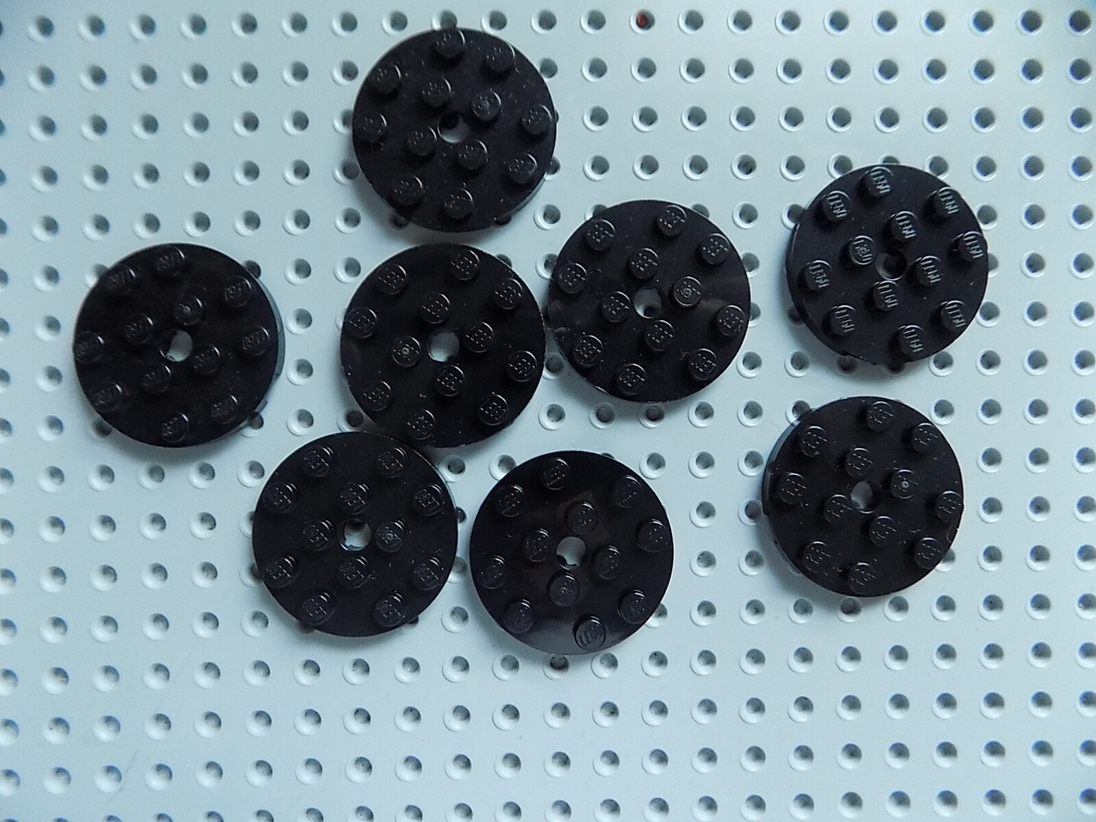 8 pieces Lego Plate, Round 4 x 4 with Hole part 60474 Pick your color ...