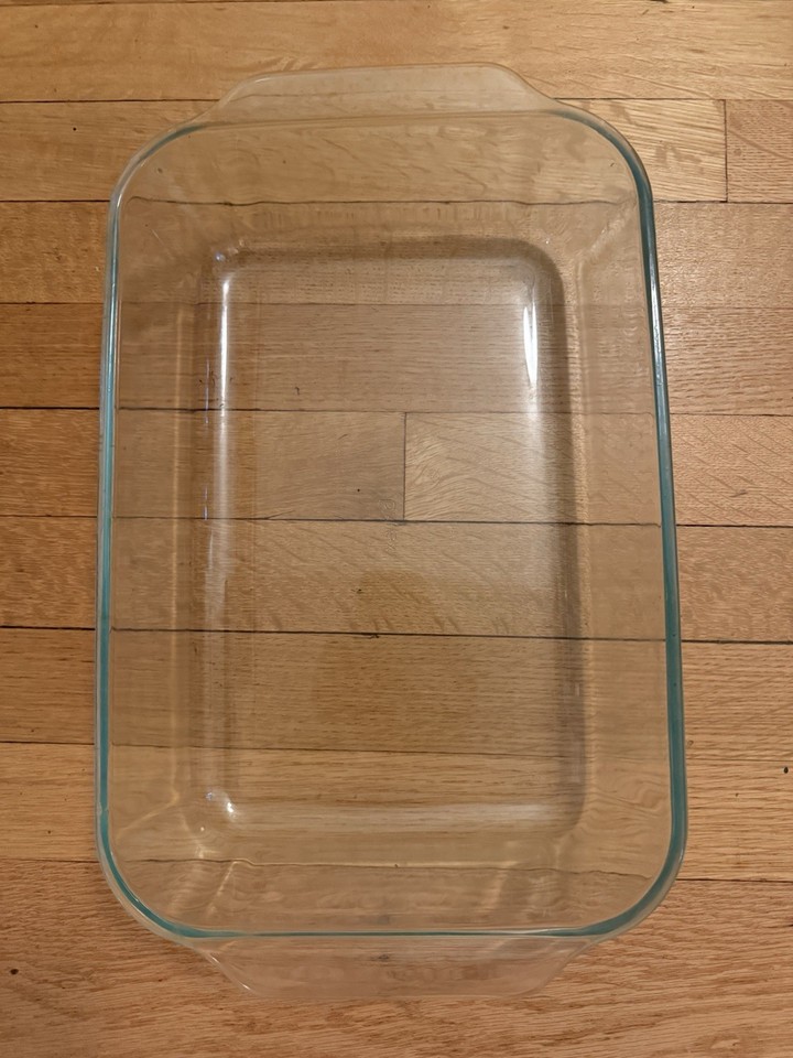 Pyrex 9"x13" Glass Deep Casserole Dish with Lid Sage Green: 5 Qt Baking ...