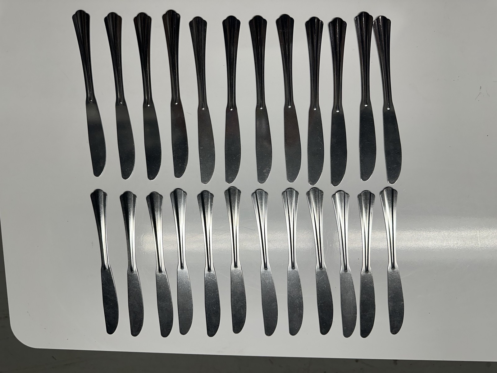 Stainless Steel Dinner Knives – Classic Grooved Handle – 7.2" (24 Units ...