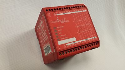 Relays - Guardmaster Safety Relay