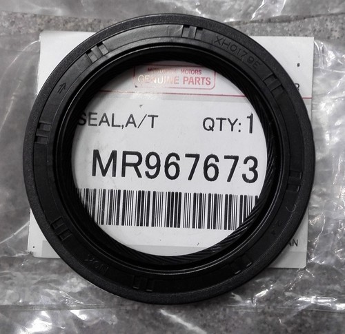 MR967673 Mitsubishi Oil seal, a/t converter housing MR967673, New ...