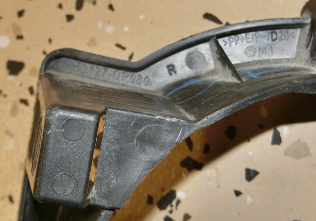 2013-15 Toyota RAV4 OEM Passenger RH SIDE Fog Light Hole Cover 52127 ...