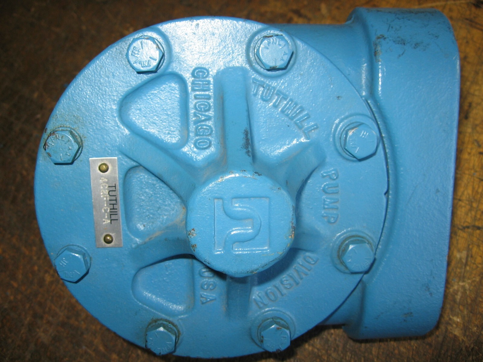 Tuthill 4C2F-C-A Cast-Iron Internal Gear Pump Tang Shaft 1-1/2" Ports ...