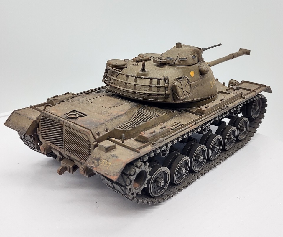 Rough 1:35 Scale Built Painted Plastic Model US M48 Patton Tank USMC ...