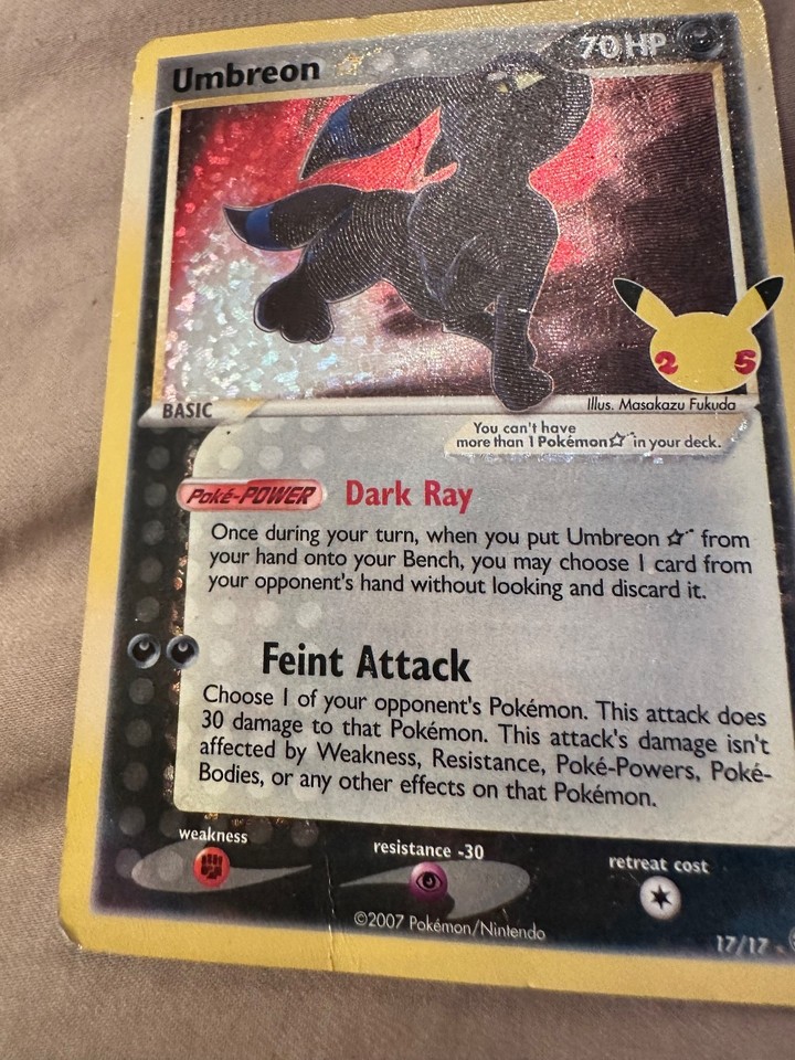 Umbreon Gold Star ☆ 17/17 POP Series 5 Pokémon Card – DAMAGED / CREASED ...