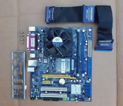 Foxconn 45CMX Motherboard, Pentium Dual CPU E2160 1.8Ghz, 2GB RAM, back ...