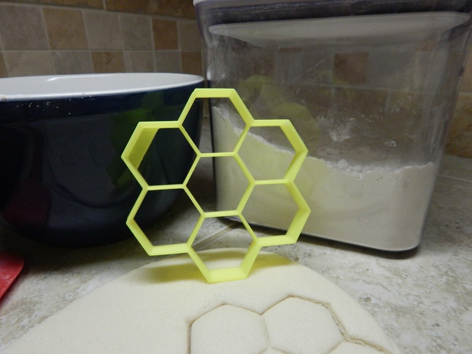 HONEYCOMB SHAPE HONEY COMB BEE HIVE HARVEST HEXAGON COOKIE CUTTER USA ...