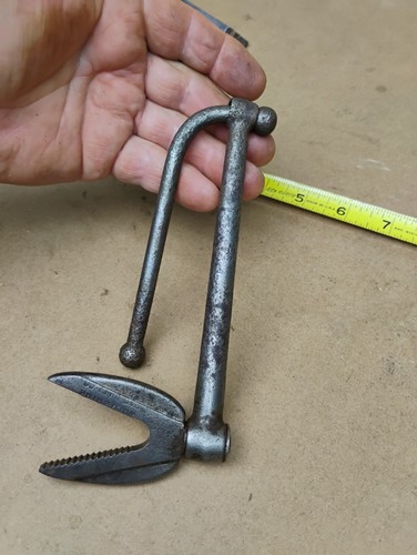 Antique Wolverine Patented June 1, 1909 Angle / Swivel Alligator Jaw ...