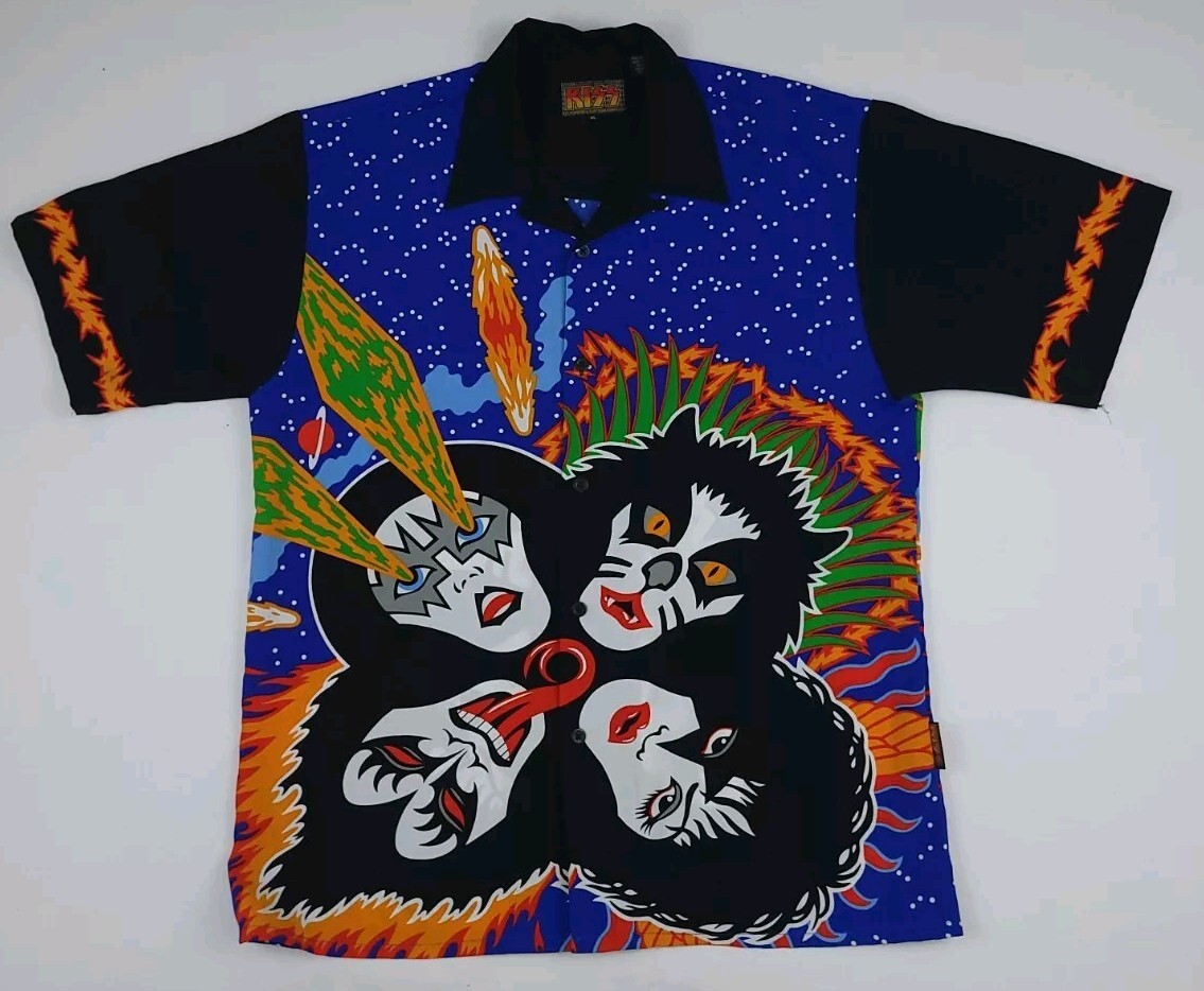 Vintage 2002 KISS Catalog All Over Pattern Button Shi… - Gem