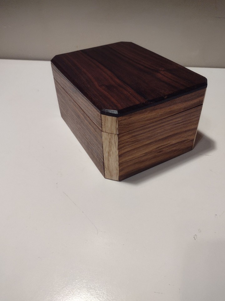 Hand Made Beli and Walnut Jewelry & Keepsake Box | eBay
