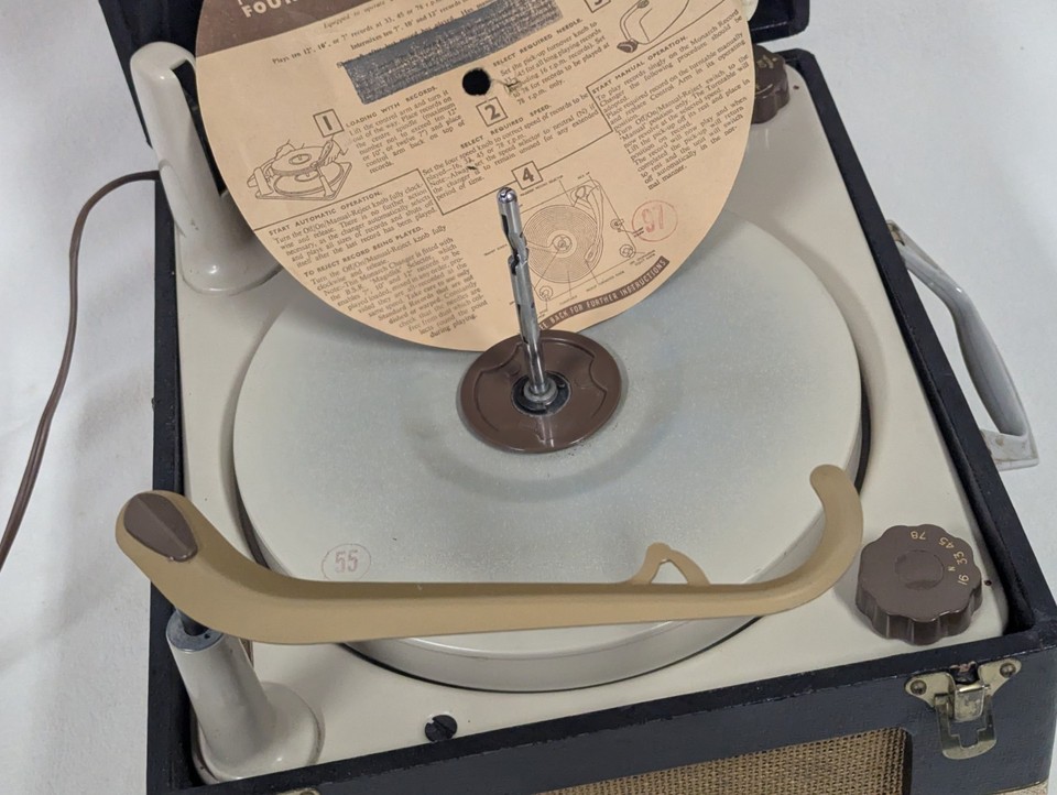 Vintage Travler Record Player Model 8040 BSR Monarch UA8 4 Speed Record ...