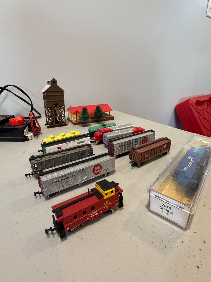 Bachmann Highballers Santa FE N Scale Train Set 24003 w/ Likelike ...