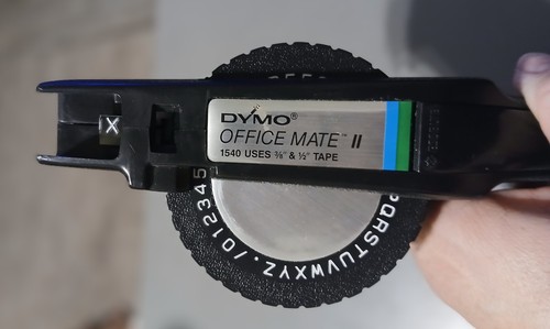 Dymo Office Mate II Label Maker 1540 Hand-Held Embossing 3/8”& 1/2”Tape ...