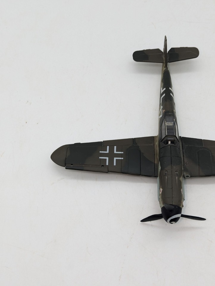 Messerschmitt Me-109 in 1/48 Scale Air Plane Incomplete Missing Pieces ...