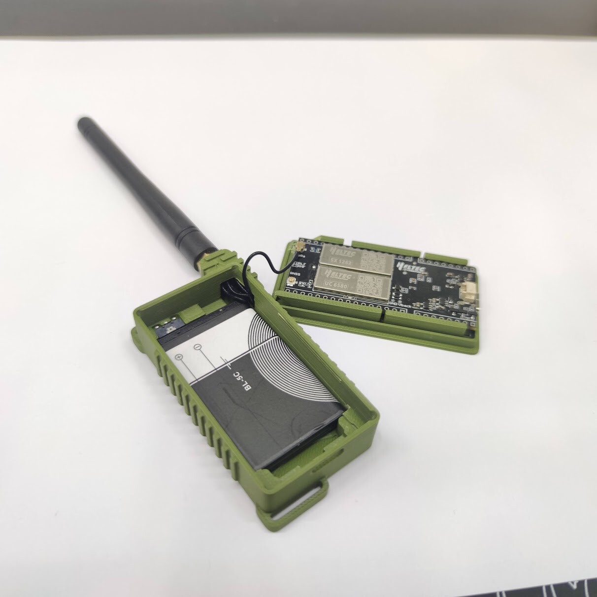 Wireless Tracker / Heltec V3 Rugged Case, SMA 3/5 dbi Antenna 868 Mhz ...