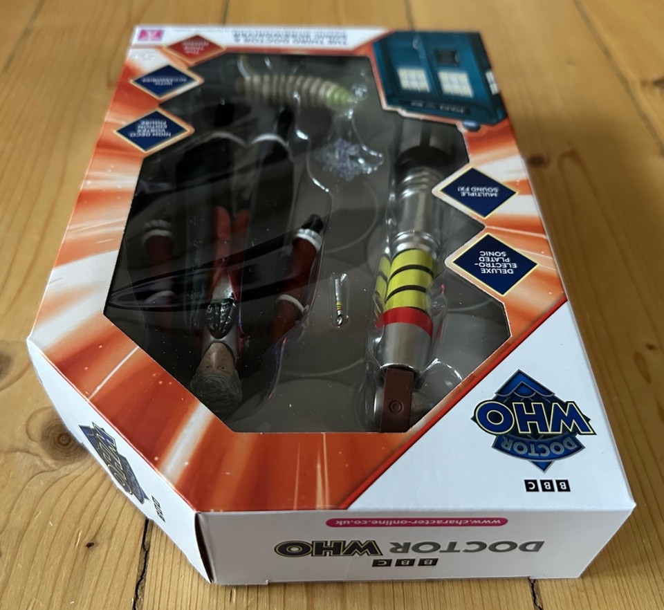 NEW SEALED DOCTOR WHO ACTION FIGURE THIRD DR. & SONIC VORTEX EDITION ...