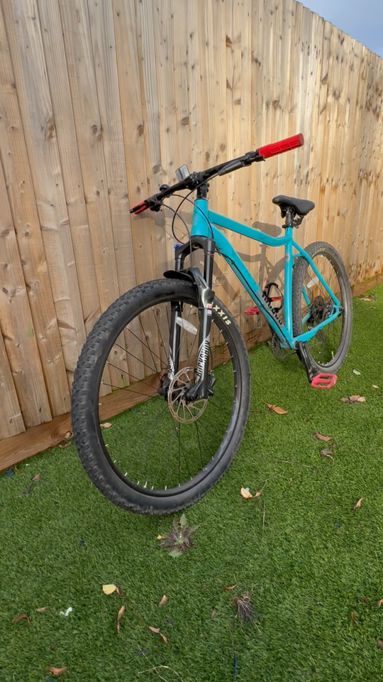 2020 Voodoo Bokor 29er Mountain Bike XL SRAM & Rock . very good ...