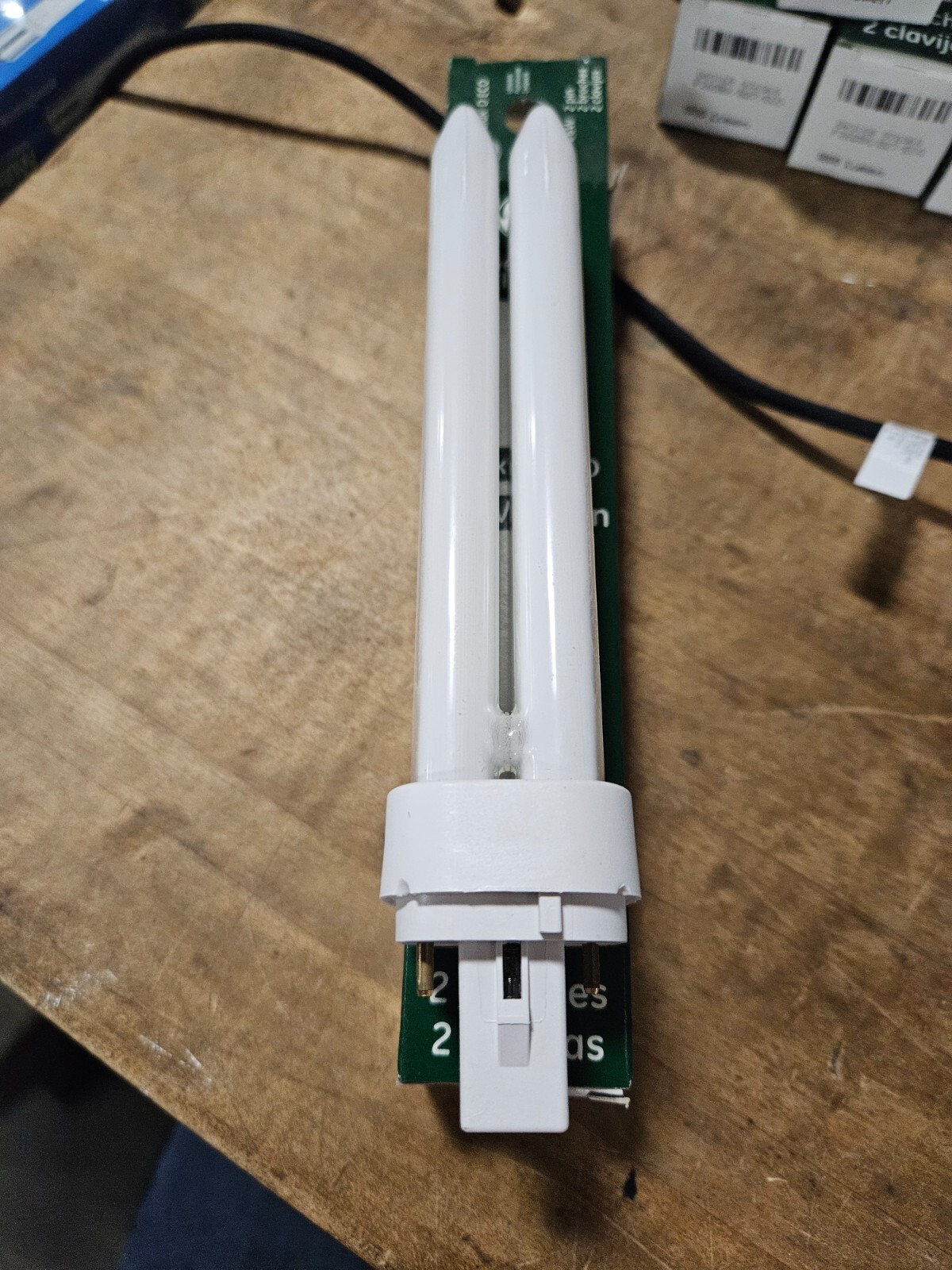 GE 26 Watt Biax D ECO Compact Fluorescent Light 2 Pin #F26DBX/827 (Lot ...