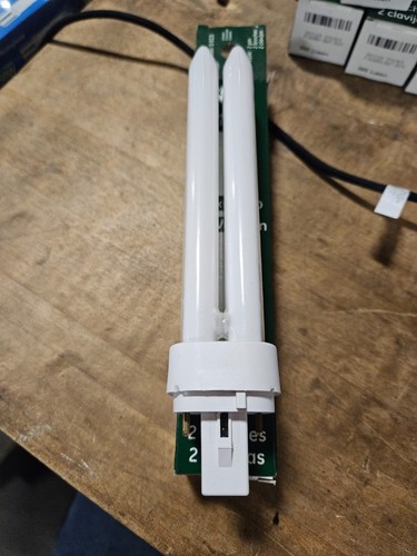 GE 26 Watt Biax D ECO Compact Fluorescent Light 2 Pin #F26DBX/827 (Lot ...