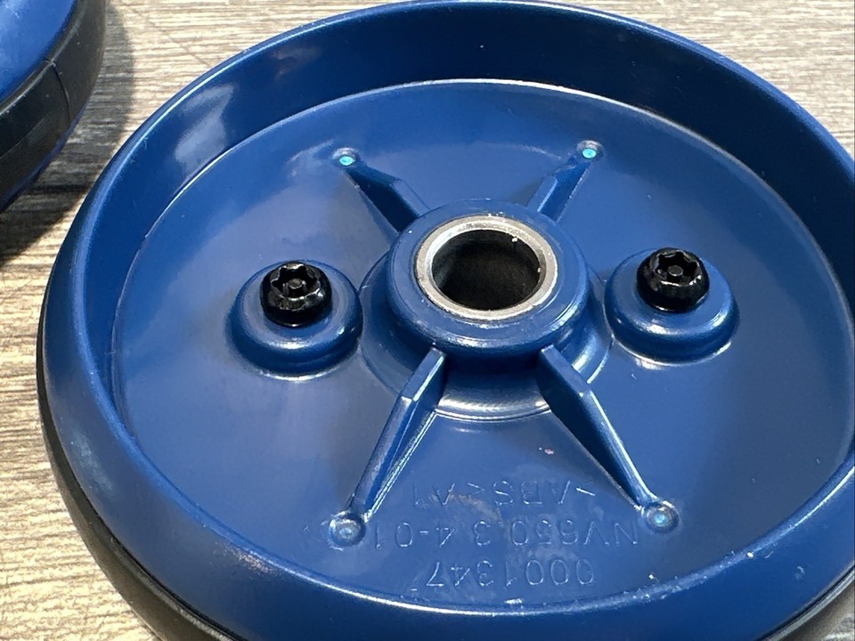 Shark UV700 DuoClean Vacuum Replacement Part Blue Rear Wheels and Axle ...