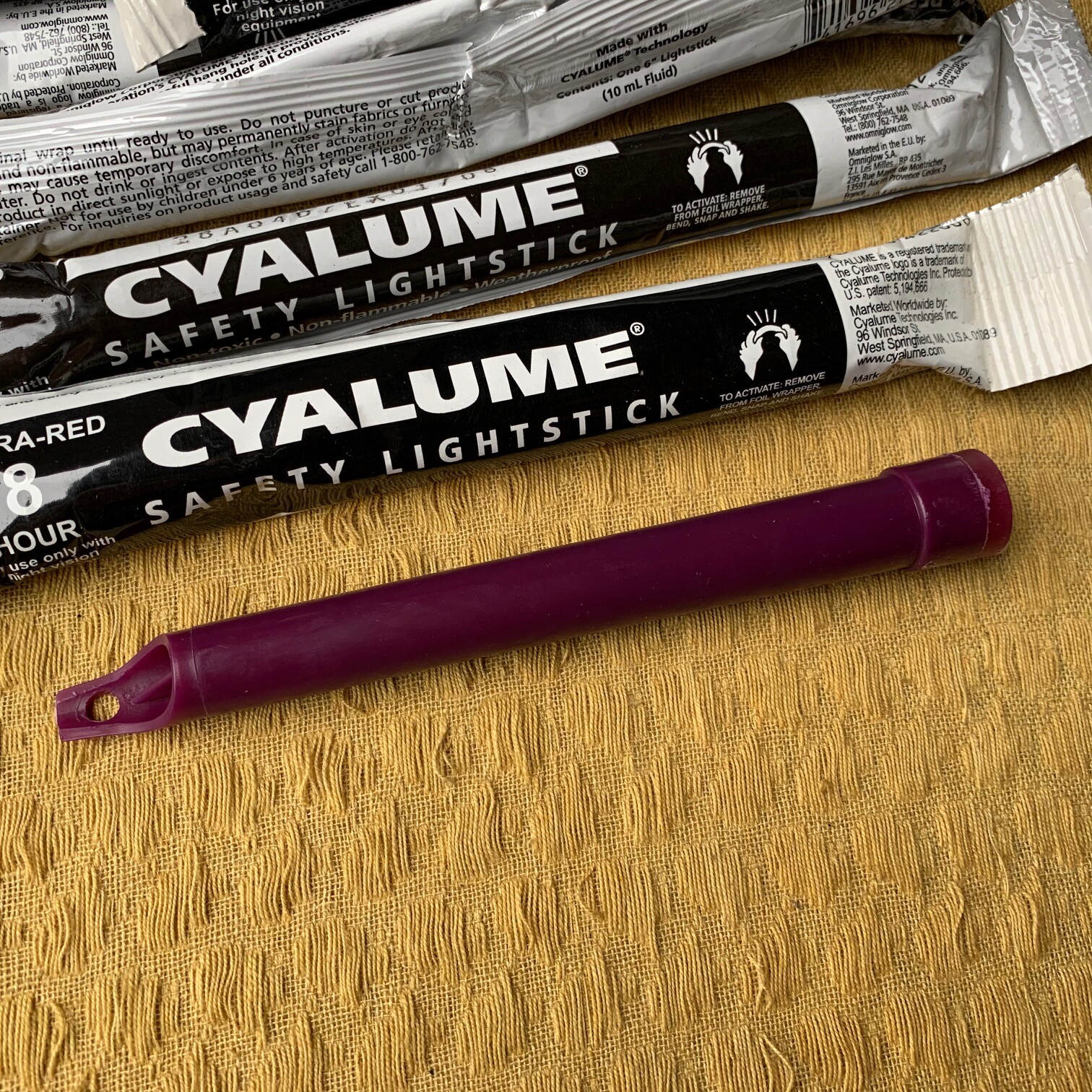 CYALUME® GLOW STICK, CHEMLIGHT, RED, BLUE, YELLOW, GREEN UK BRITISH ...