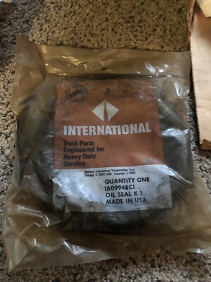 International SCOTSEAL PLUS SKF CR 47695 OIL SEAL CHICAGO RAWHIDE ...
