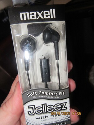 Maxell Jelleez Soft Comfort Fit Noise Isolating Earbuds with Mic ...