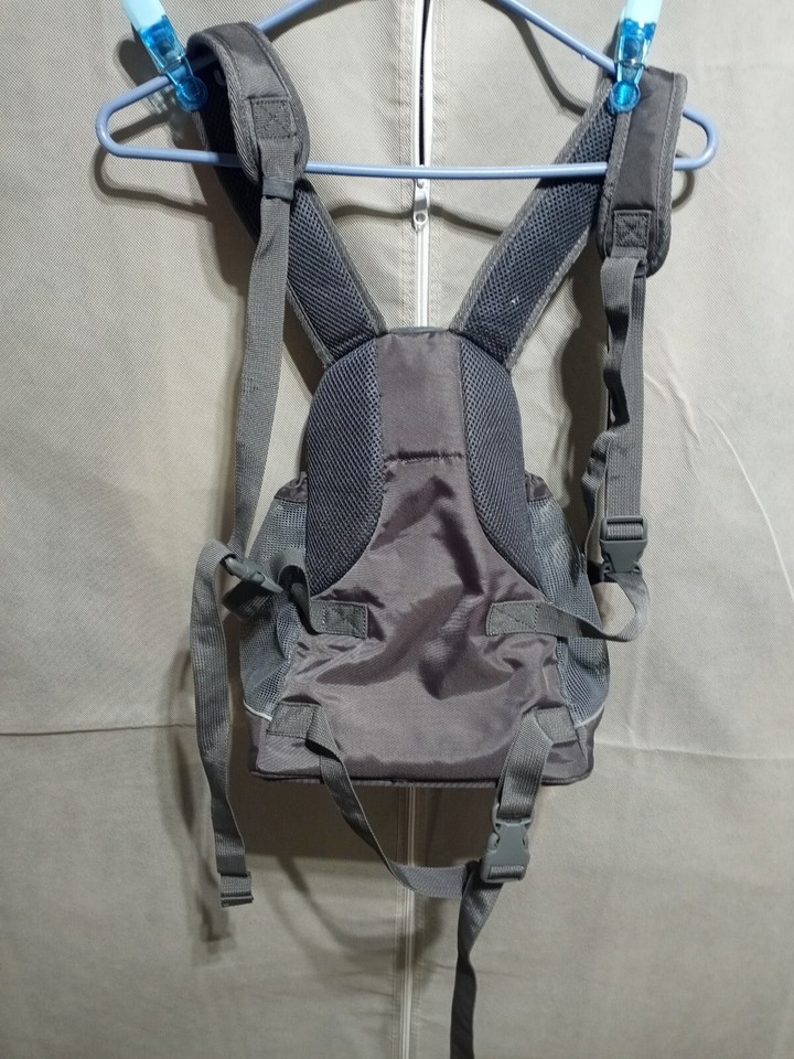 Dog Cat Backpack Carrier-Small Outward Hound-Gray-Front Zip Pocket ...