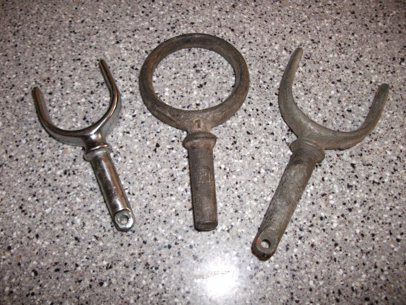 THREE Vintage OAR LOCKS, 2-Galvanized STEEL, 1-CHROME PLATED ZINC. | eBay