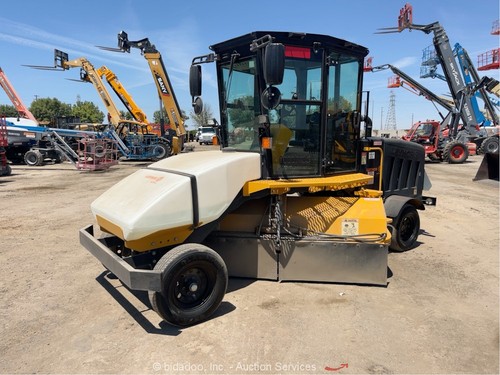 2020 Laymor SM 450ST 96" Ride-On Broom Street Sweeper Kubota Cab ...