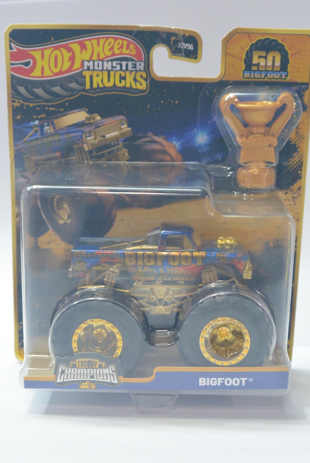 2025 Hot Wheels Monster Trucks Bigfoot Trophy Champions Gold 50th ...