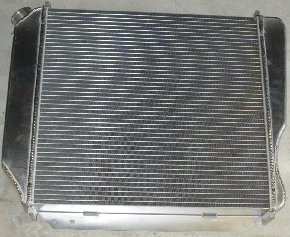 Ford Bronco Radiator 1966 1967 1968 1969 1970 1971 1972 1973 1974 1975 ...