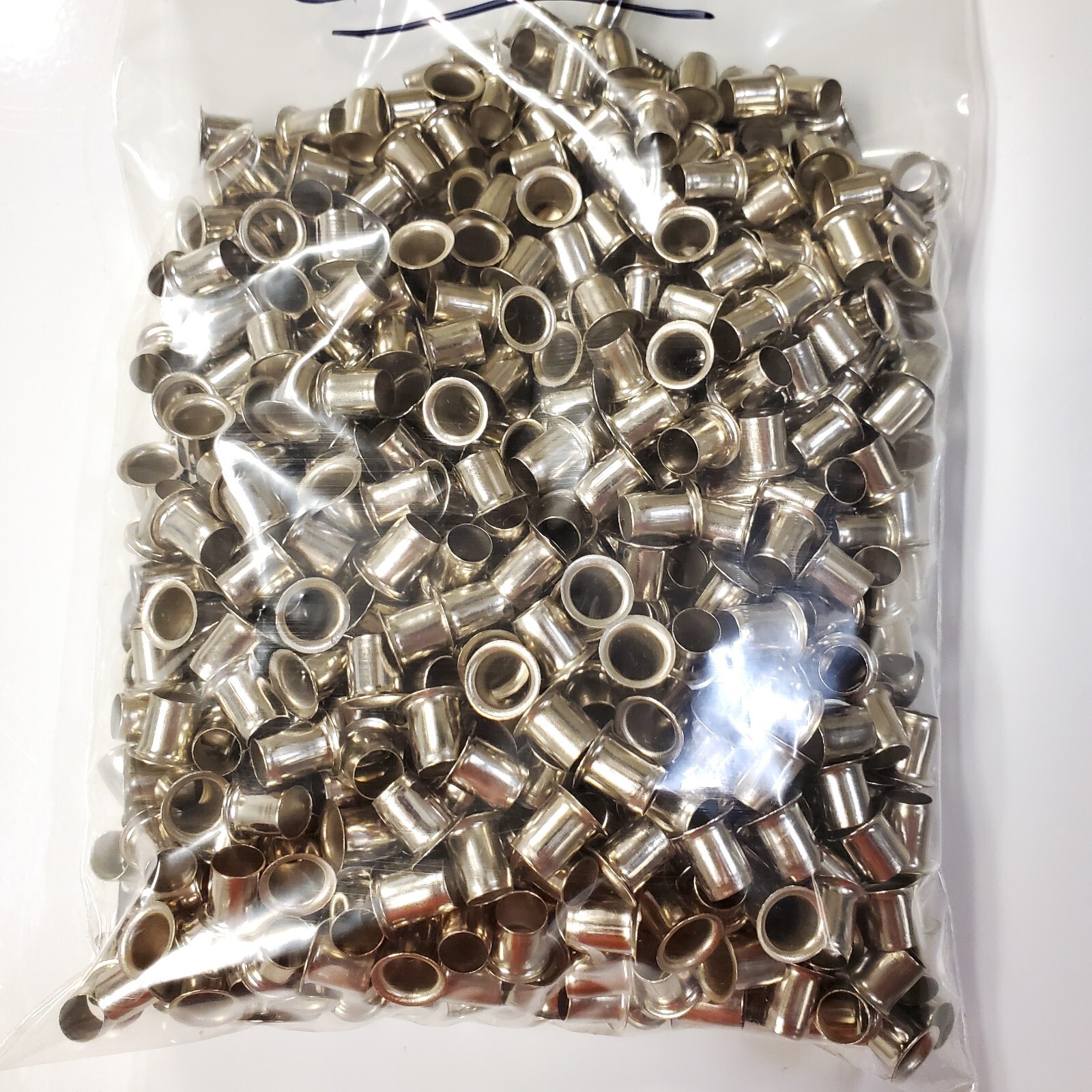 Hafele Shelf Support Peg Plug Fitting for Ø7.5mm Drill Hole 282.50.704 ...