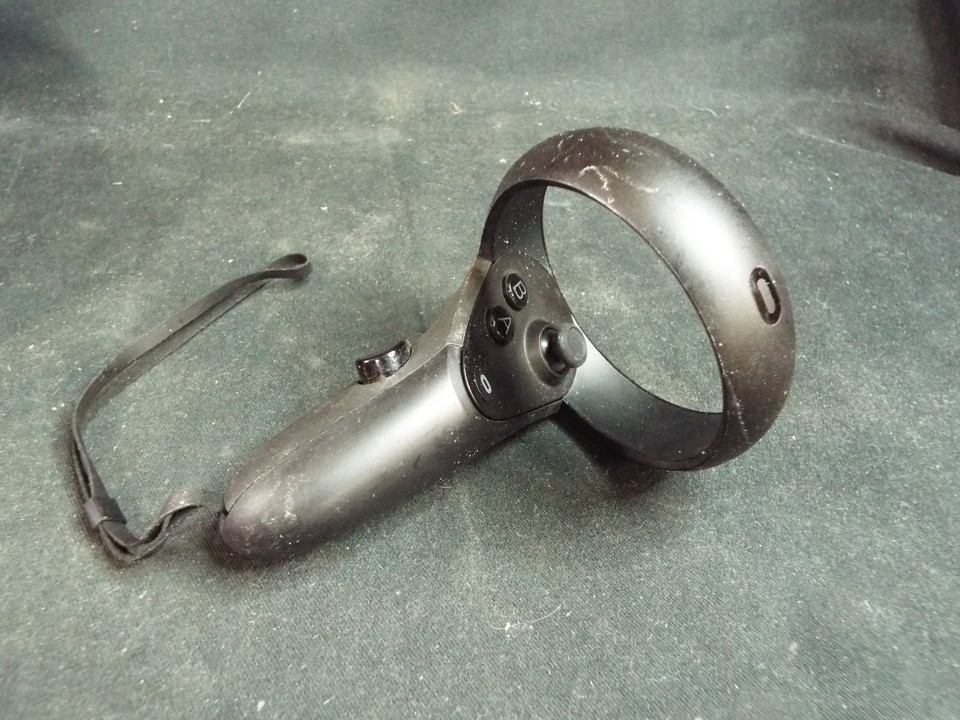 Oculus Rift VR Headset with Two Hand Controllers UNTESTED | eBay