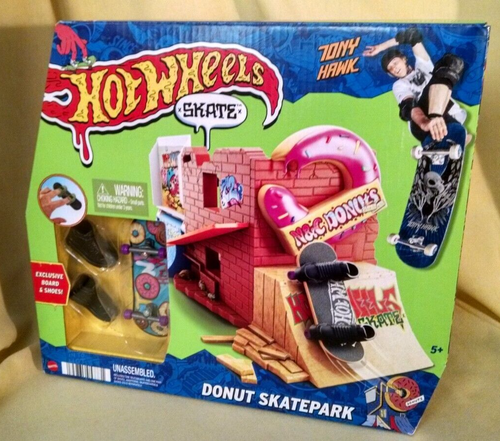 TONY HAWK SKATEPARK HOT WHEELS DONUT SKATE PARK NEW 2022 SKATEBOARD ...