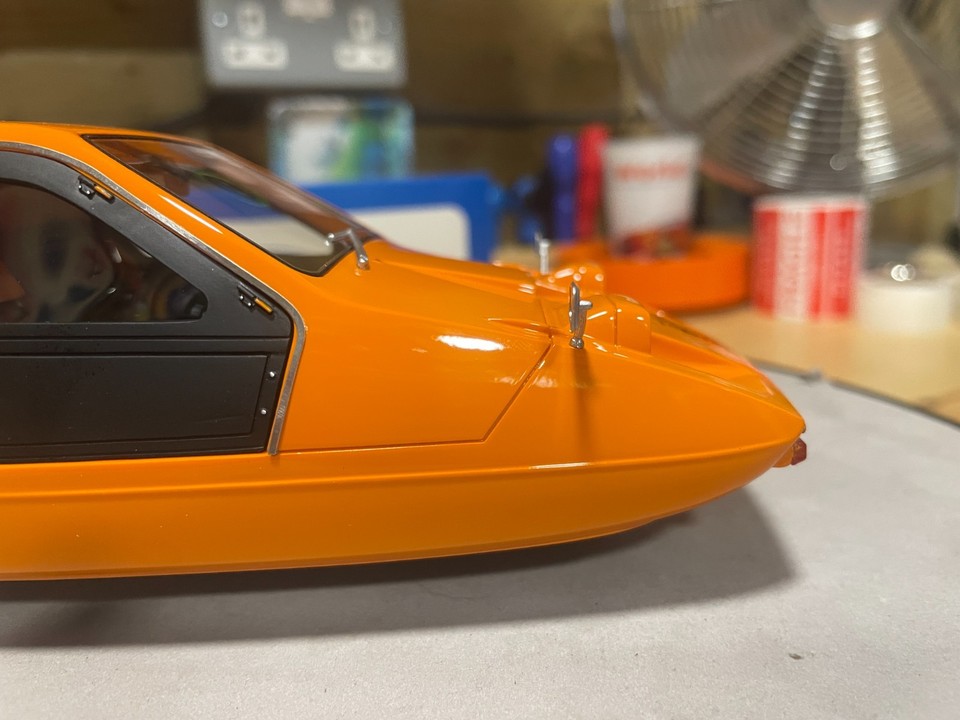 BOND BUG [1970-74] in orange - DNA [Radscale] Collectibles 1:18 scale ...